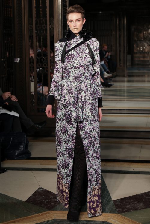 Ashley Isham autumn/winter 2017 collection catwalk show | LFW – The ...