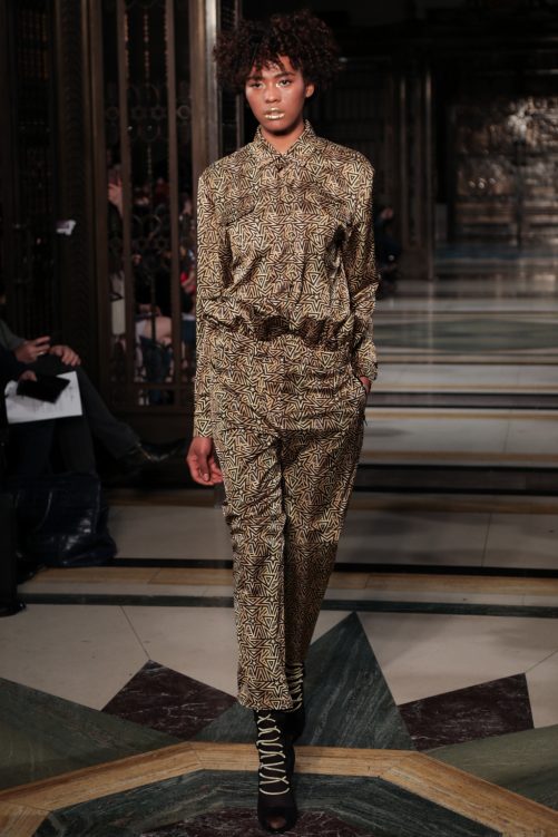 Ashley Isham autumn/winter 2017 collection catwalk show | LFW – The ...