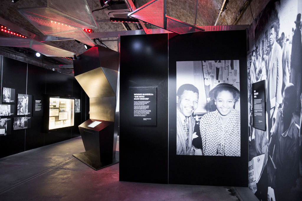 Nelson Mandela: The Official Exhibition at 26 Leake Street Gallery ...