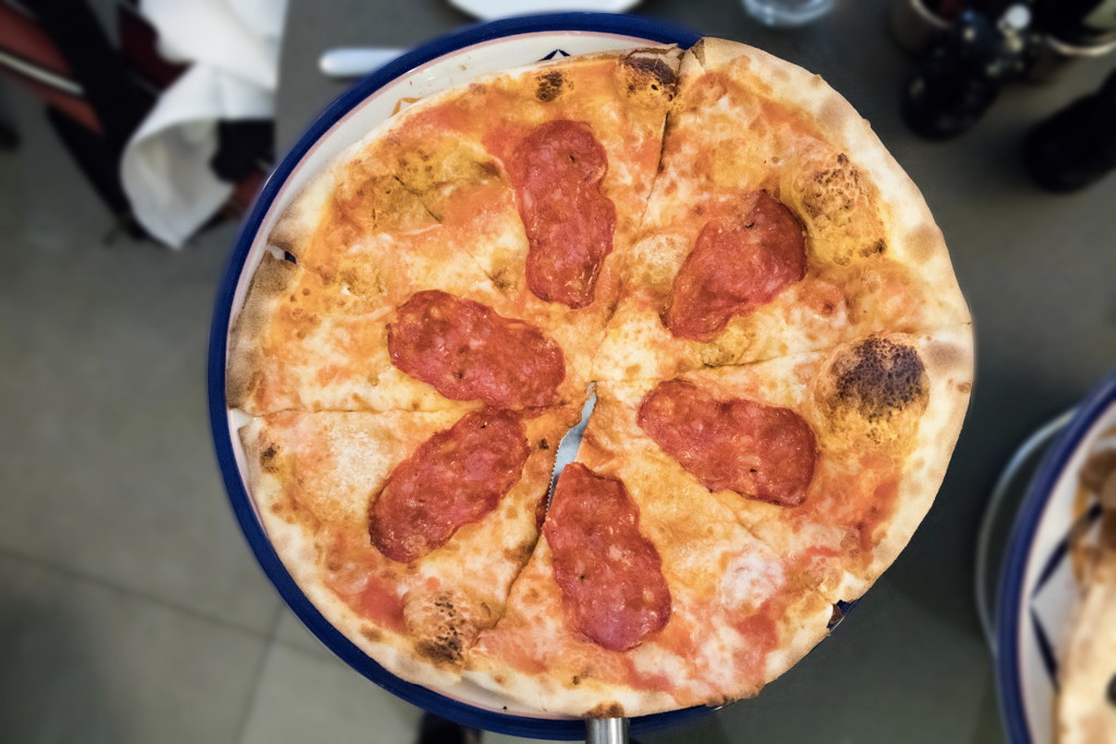 Crazy Pizza in Marylebone: Fresh ingredients and fancy pizzas in a ...