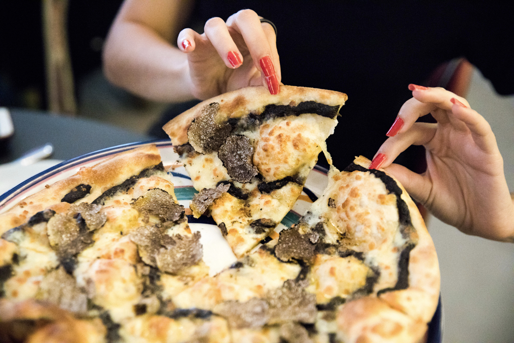 Crazy Pizza in Marylebone: Fresh ingredients and fancy pizzas in a ...