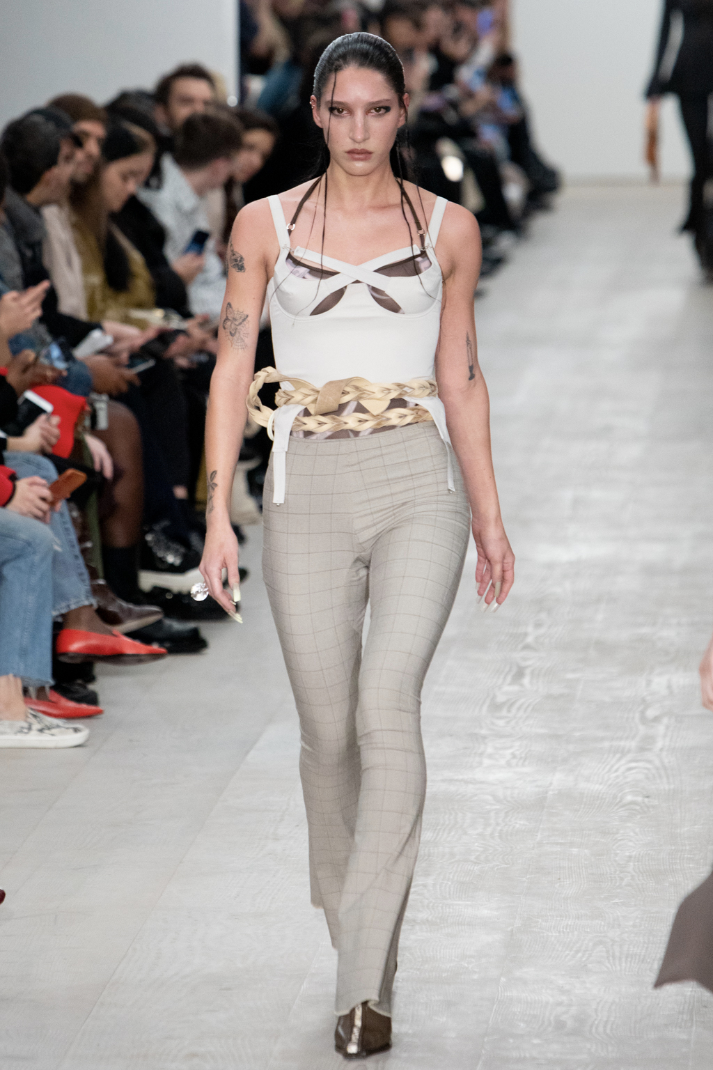 Charlotte Knowles autumn/winter 2020 collection catwalk show | LFW ...