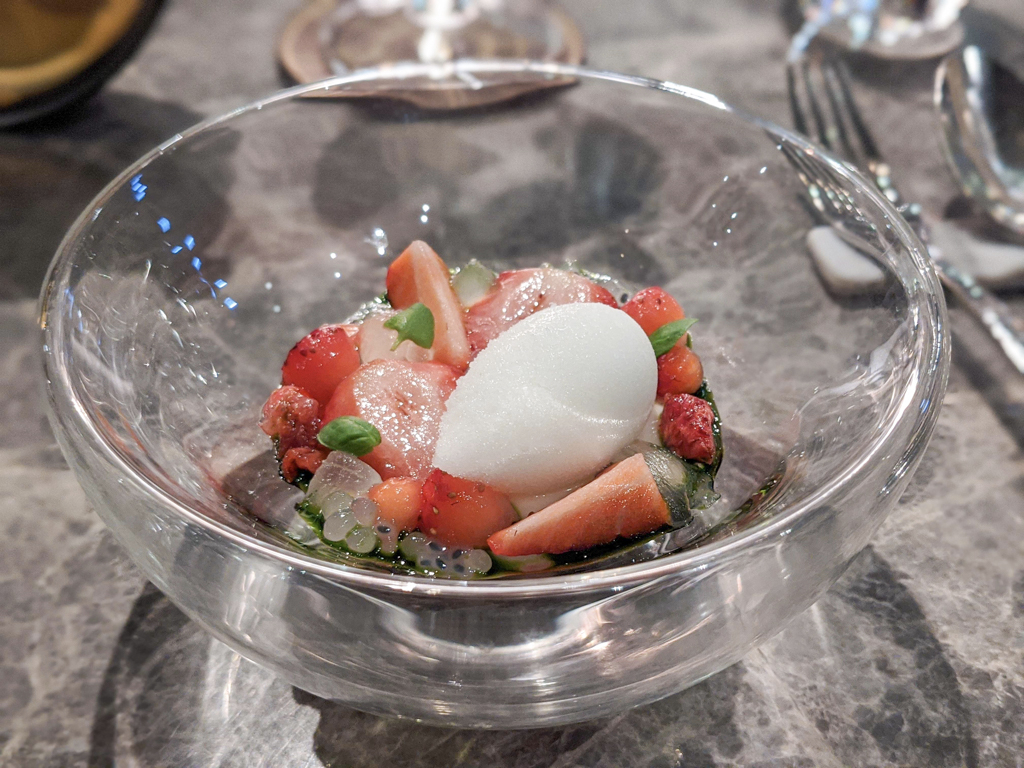 Vea in Hong Kong: Chinese ingredients and French techniques for an ...