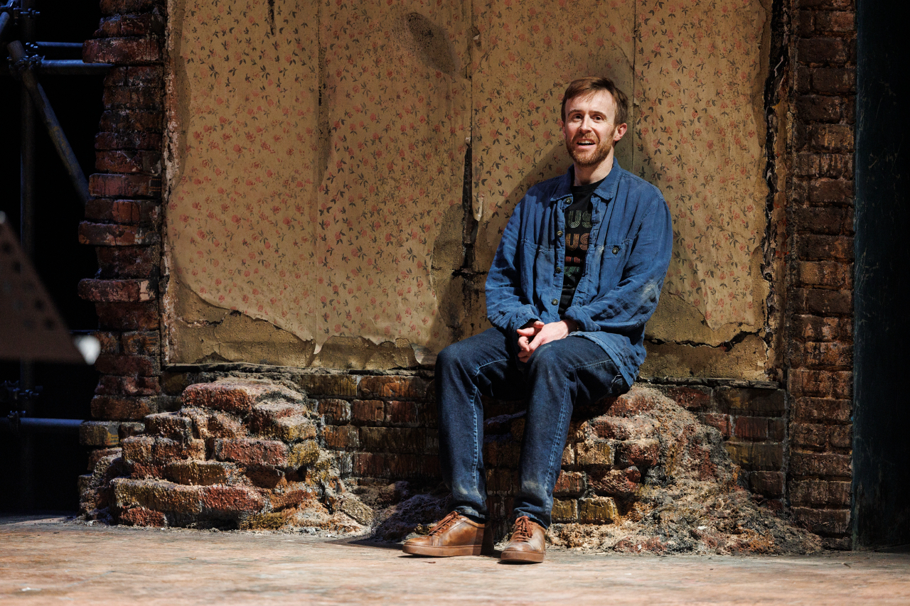 Nachtland at the Young Vic | Theatre review – The Upcoming