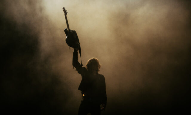 Catfish and the Bottlemen drop new single Showtime and announce return ...