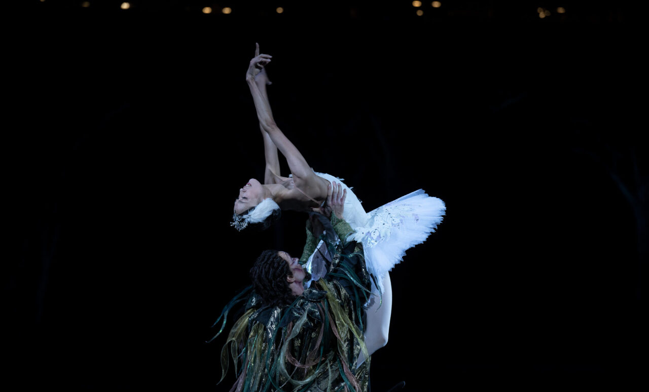 Swan Lake in-the-round at Royal Albert Hall | Theatre review – The Upcoming