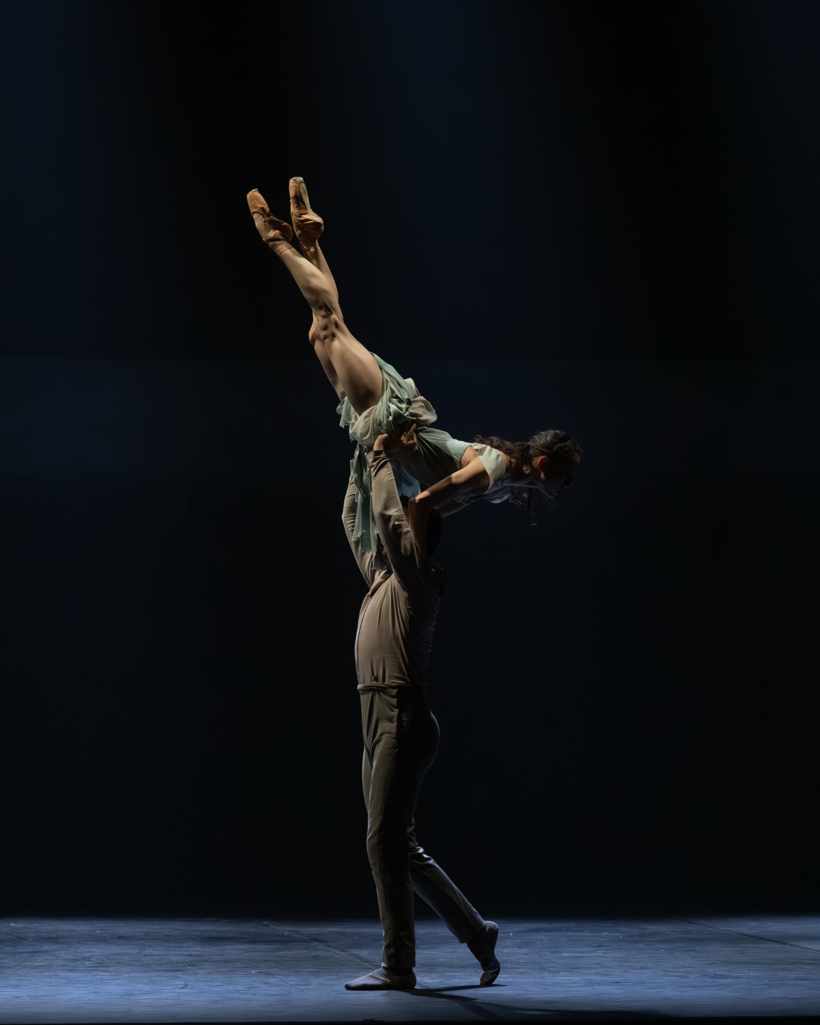 Akram Khan’s Giselle at London Coliseum | Theatre review – The Upcoming